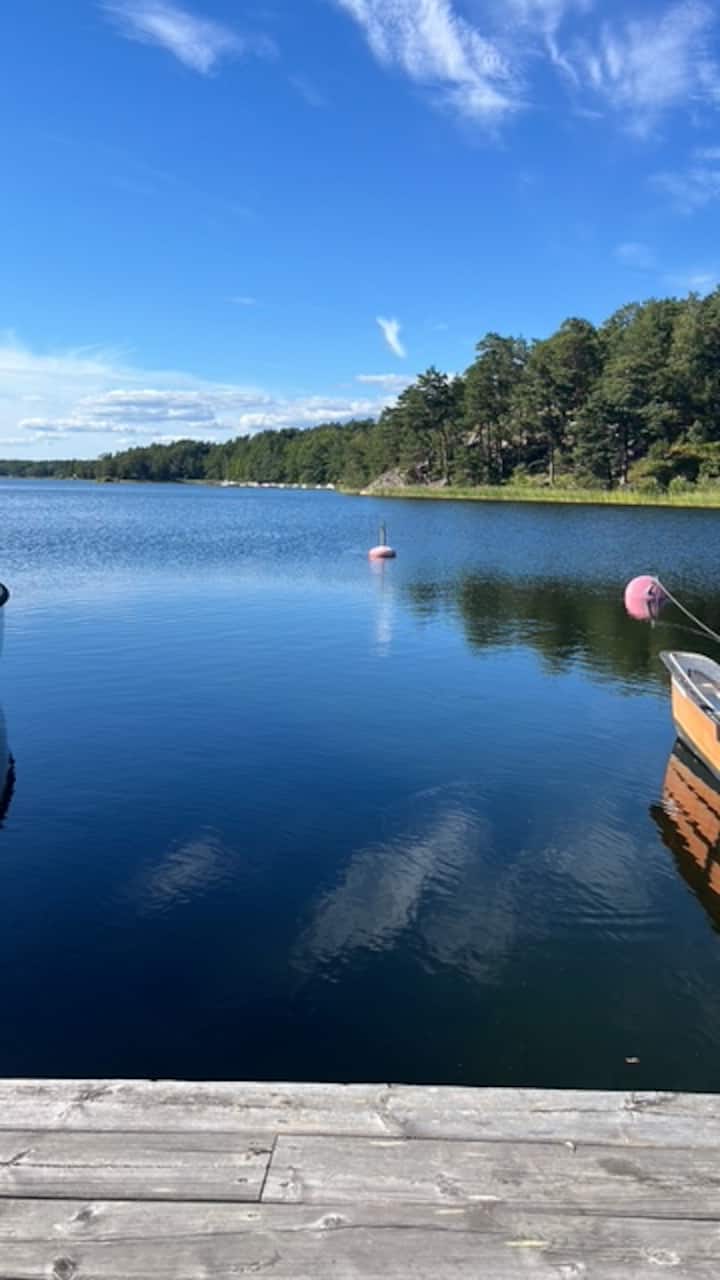 Skärgårdshus Med Sjöutsikt - Sandhamn