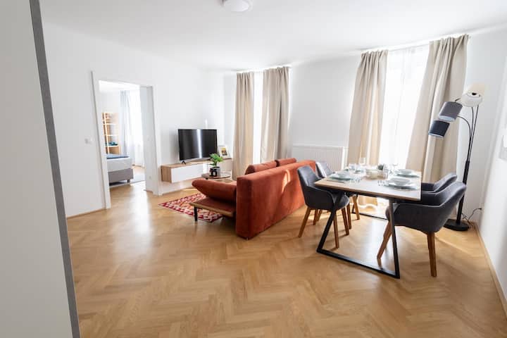 Family Deluxe Near Town - Viena