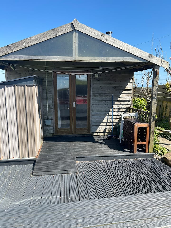 A Quiet Little Cabin For 2 With Great Views - Troon