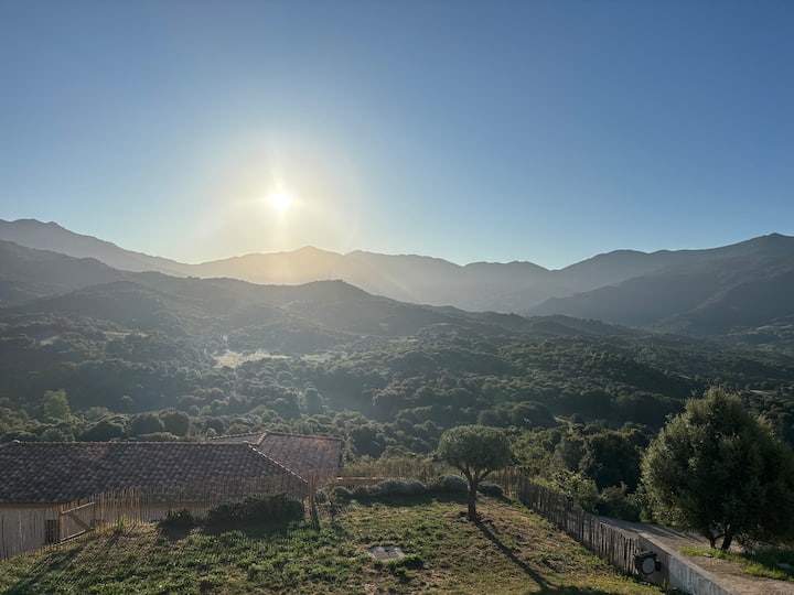 Villa Vue Panoramique S/ Montagne-piscine Chauffée - Sagone