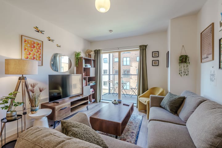 Host & Stay | Austin House - Norwich City Football Club