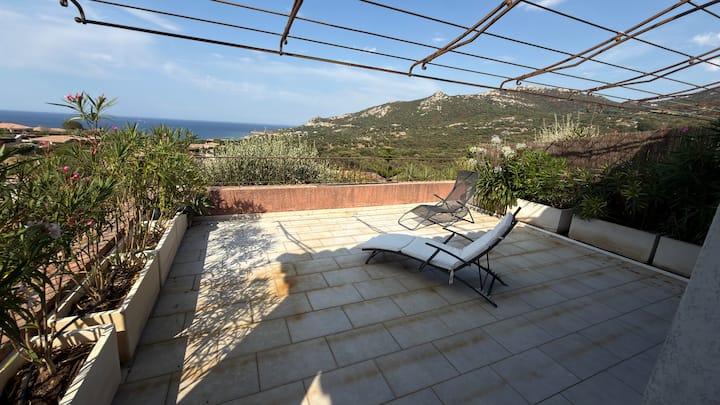 Appartement Et Sa Grande Terrasse Avec Vue Sur Mer - L'Île-Rousse