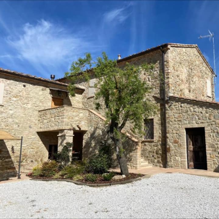 Tuscan Farmhouse Apartment - Volterra