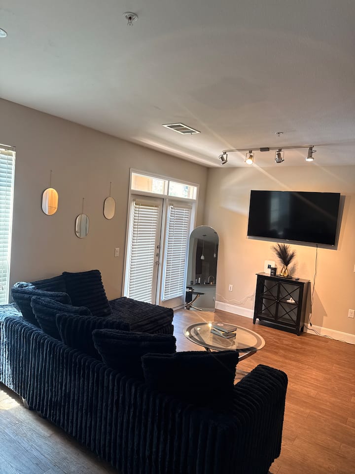 Welcome To Your Perfect Getaway! - Sugar Land, TX