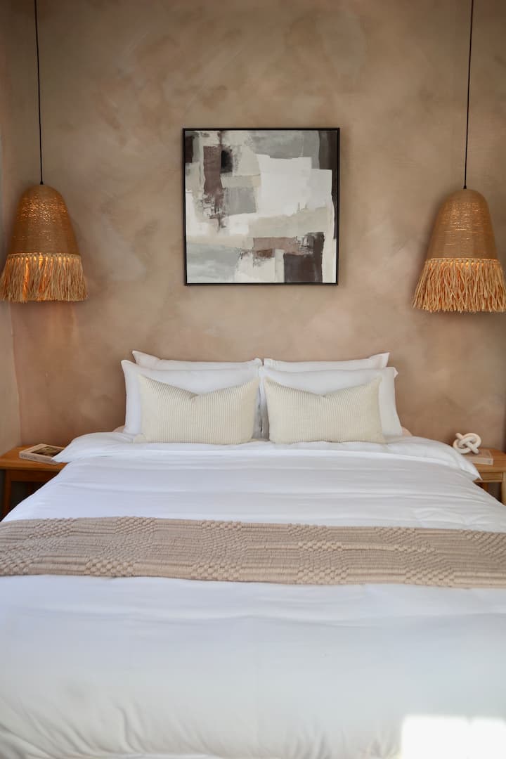 2br White Villa 2mins From Beach + 100mbps Wi-fi - Mati