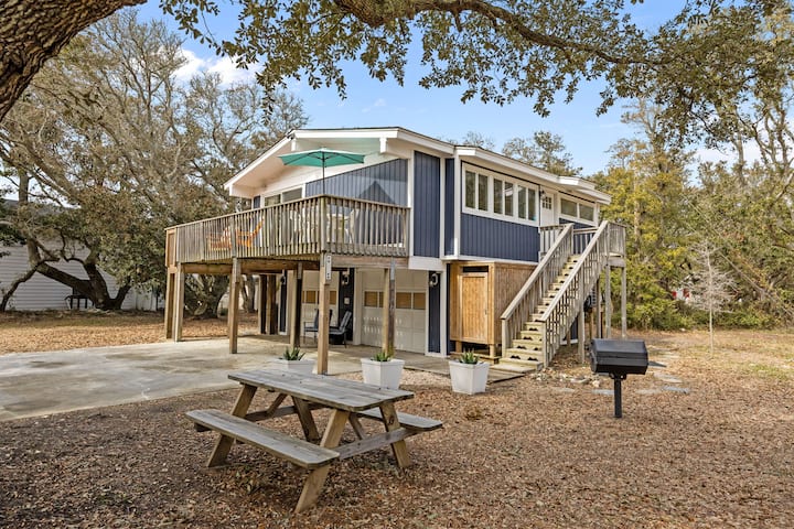 Duck-8 “Sugar Shack” • Ocean Side • Sound Access • - Duck, NC