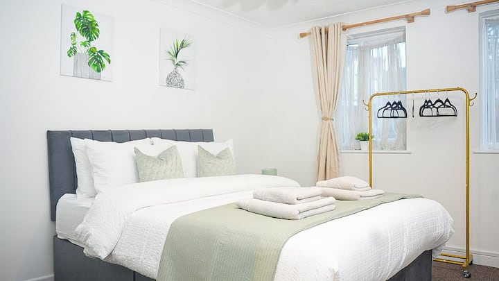 Sleeps 4 | Great For Groups | Free Parking | Kent - Chatham