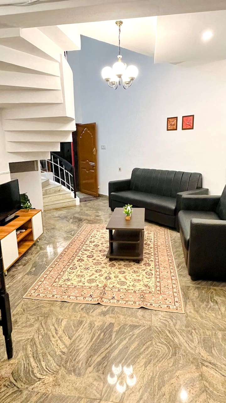 Cliffside Villa 
1.5km From Yercaud Bustand - Yercaud