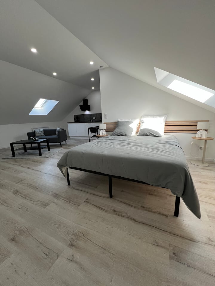 Charmant Studio Paisible Et Confortable - Châlons-en-Champagne