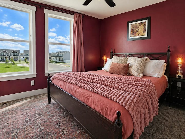 Moss & Blush Haven - Billings, MT