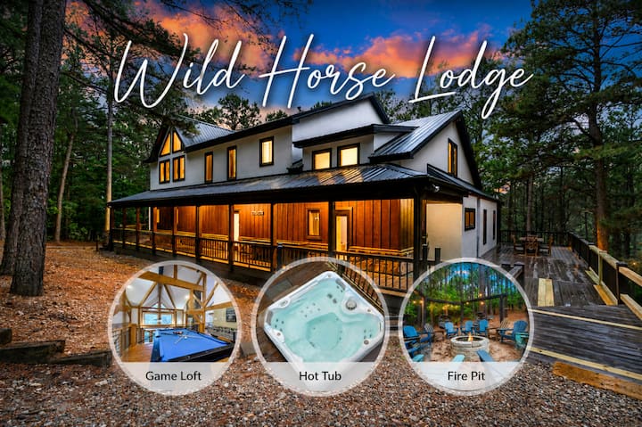 New Listing! Sleeps 25 · Game Room & Theatre - Broken Bow