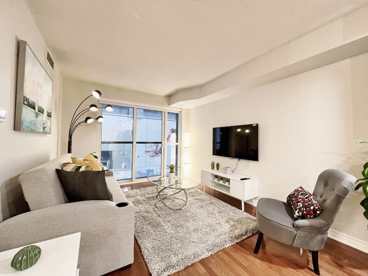 Staytoronto - Work-friendly 1br+den -Near Cn Tower - Toronto, ON