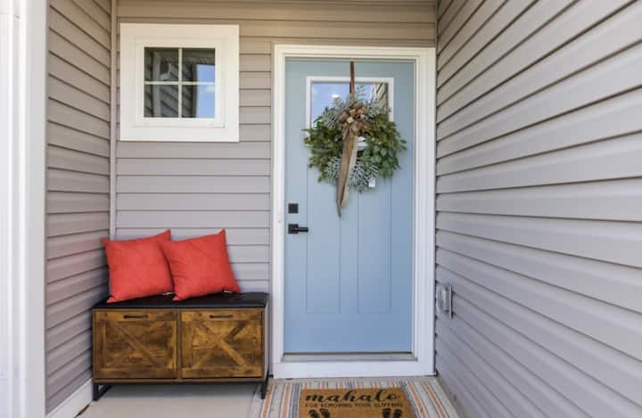New Townhome Oasis Minutes From The Waterfront Fun - Elizabeth City, NC