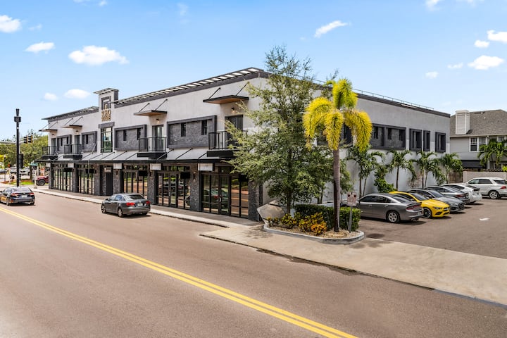 Hyde Park 1/1 Private Residence - Tampa, FL