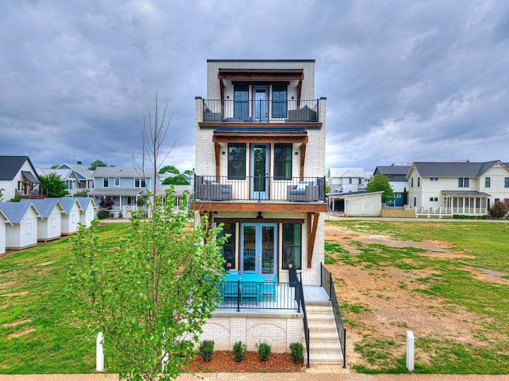 Closest To Swim Beach & Pop-up Shops | Sleeps 12 | - Carlton Landing