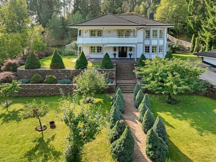 Härlig Villa I Stortorp - Stockholm