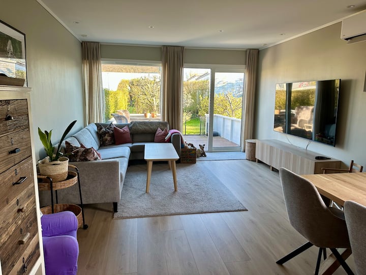 Enderekkehus Med Stor Flott Hage - Stavanger