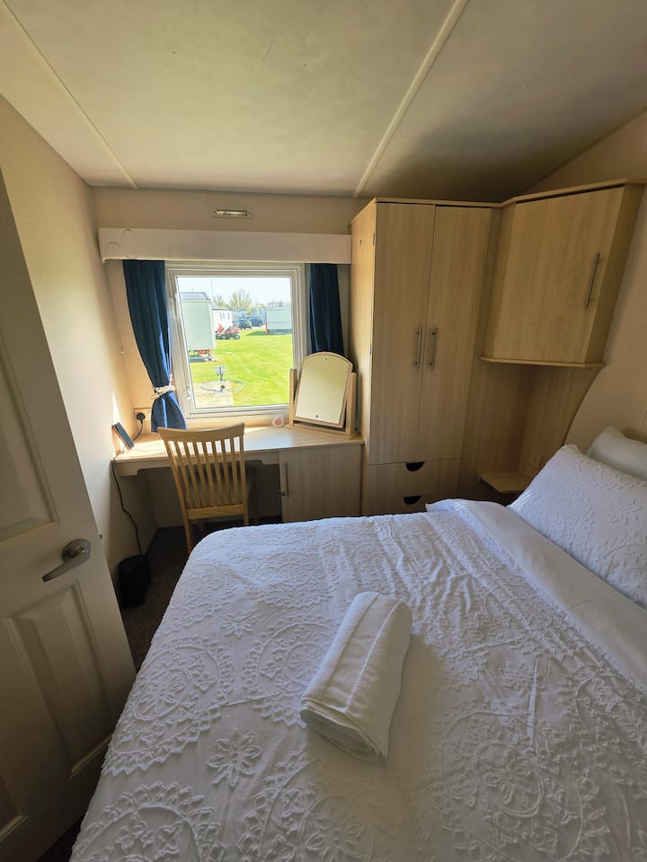 Loulex Deluxe - Clacton-on-Sea