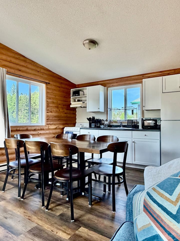1818 Trailside Pine - Cabin 3 - Grand Marais