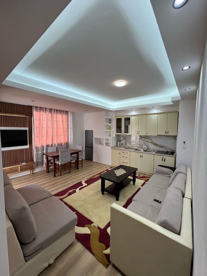 City Centre Modern 2br Apartment - Shkodër
