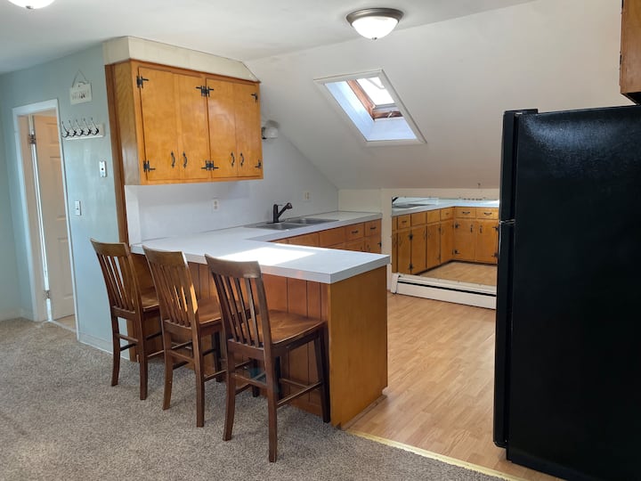 Sunny And Spacious Fox Point 1 Bedroom Near Brown - Rhode Island