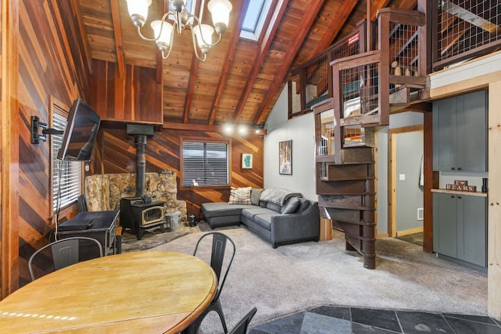 Tahoma Cabin | Walk To Sugar Pine Point State Park - Tahoma, CA