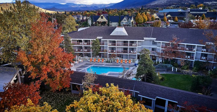 Ashland 2 Queen Studio W/gym, Pool - Ashland, OR