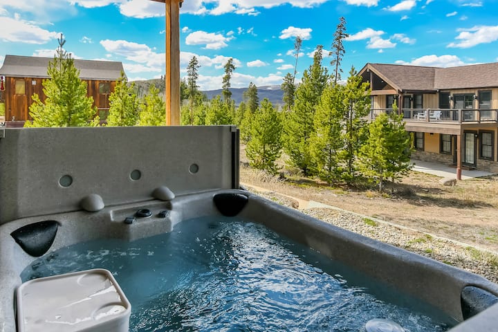 Stunning Mountain And Lake Views W/hot Tub - Grand Lake, CO