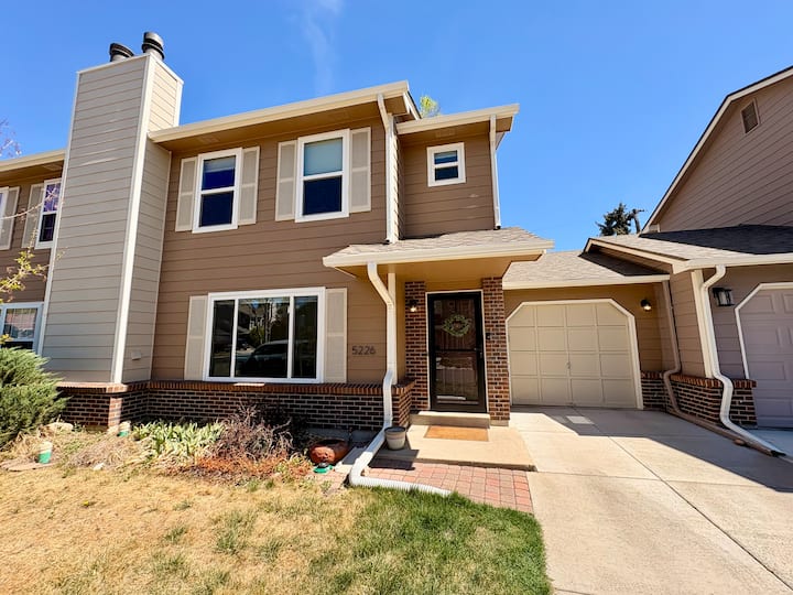 Pet Friendly 3br - Yard&garage - Close To Denver - Arvada, CO