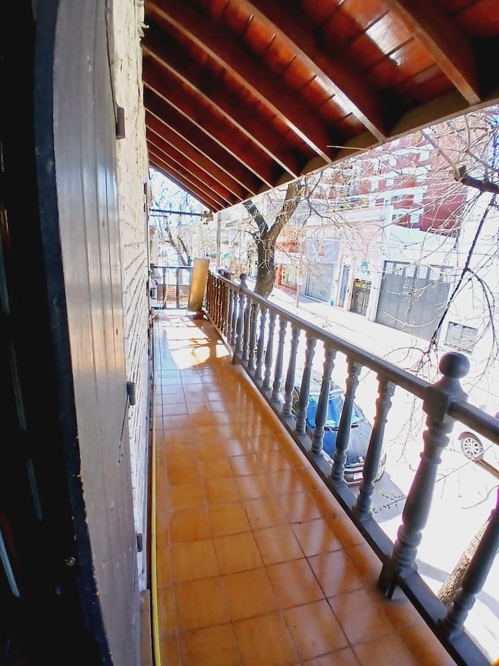 Casa En Pleno Centro - Zarate