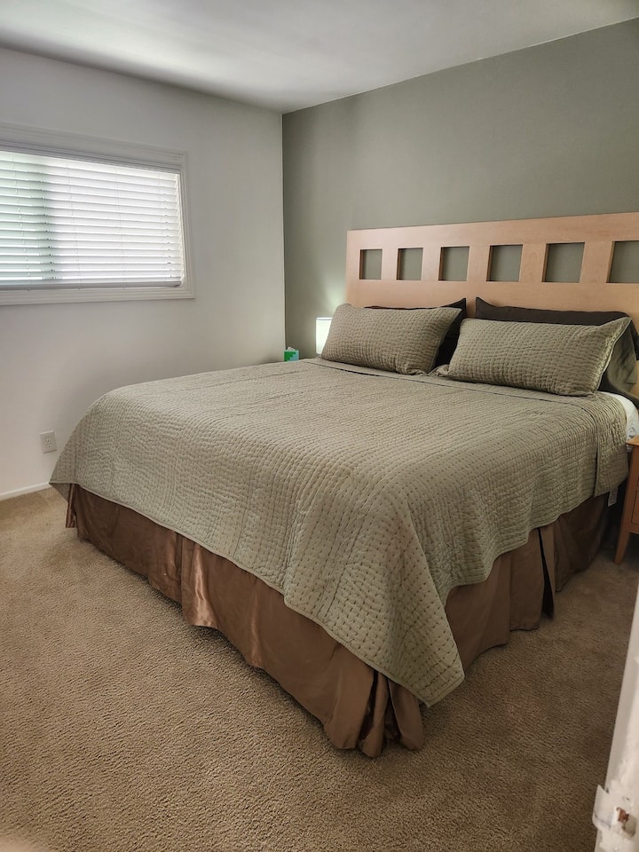 Beachside Gem In Manhattan Beach/free Parking! - Manhattan Beach, CA
