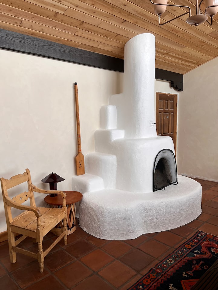 Stay At Hey House! - King Suite #1 - Buena Vista, CO