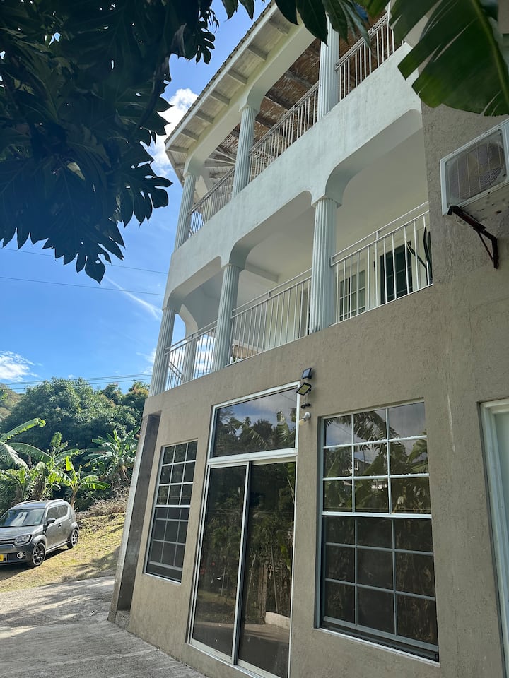 Royal Villa - Grenada