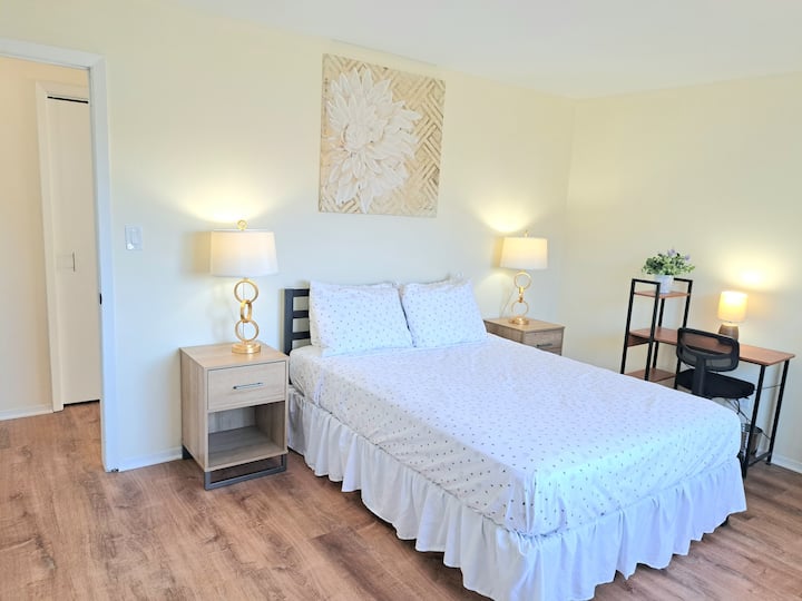 Quiet 2br Condo Ideal For 32+ Night Stays - Schaumburg, IL