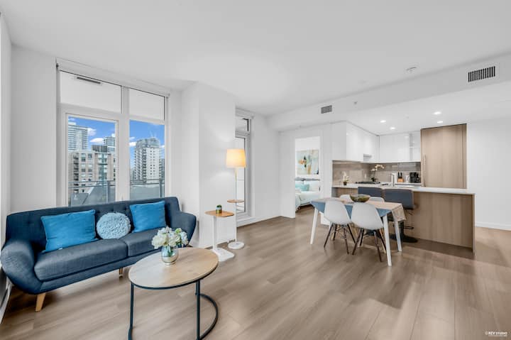 Riverside 2b+2b Condo/new West - New Westminster