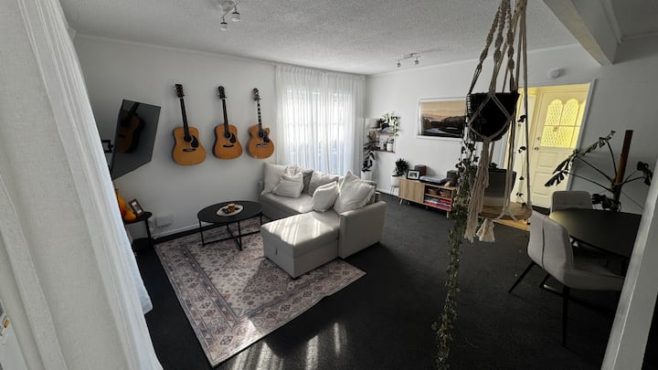Cosy Home By The Beach - Wellington, New Zealand