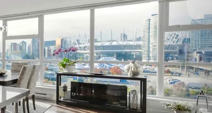 Luxury Condo Steps To Stadium | World Cup - Vancouver