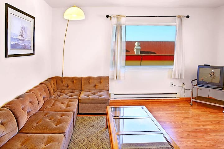 Maris Stella Condo | Queen Beds | Unit C - Ocean City, WA