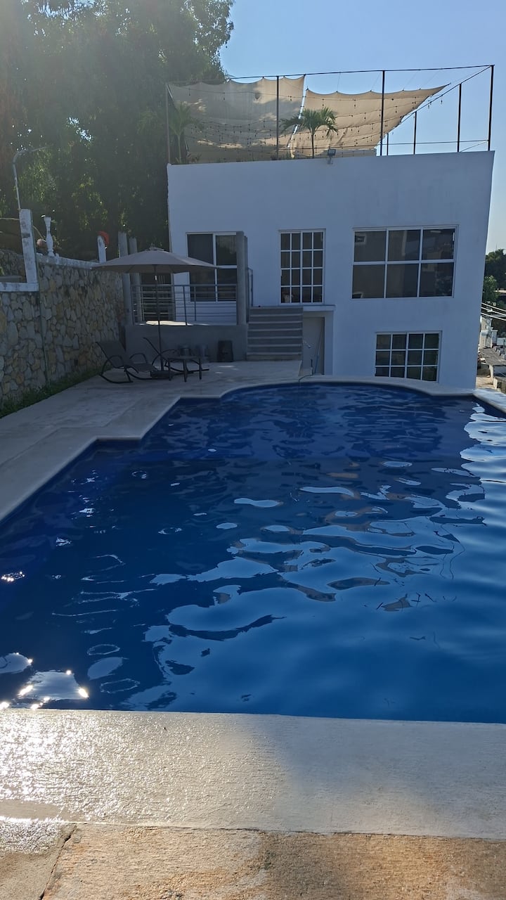 Tony's Place Es Un Hotel Nuevo - Acapulco