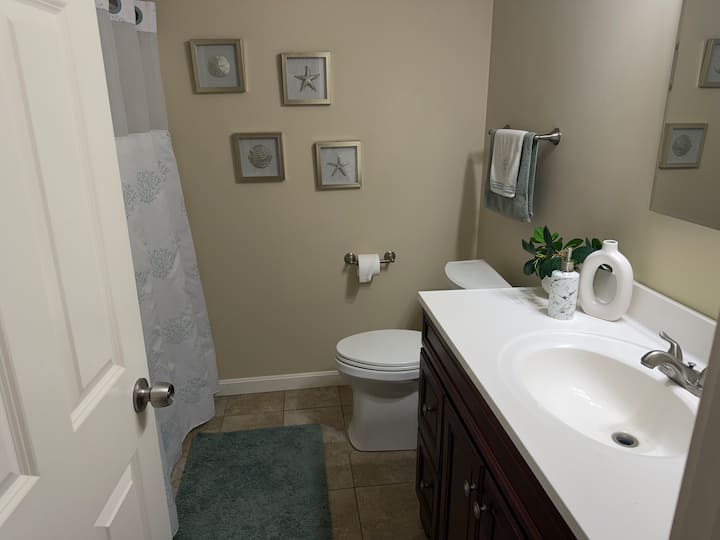 Excellent Espacio A 12 Minutos Del Aeropuerto - Bristol, RI