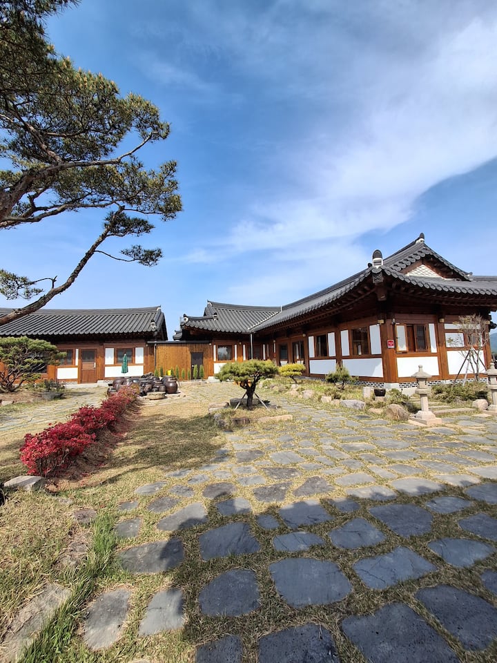 경주 황리단길 5분 한옥독채/단체가능/감성숙소/동궁한옥스테이A - Gyeongju-si