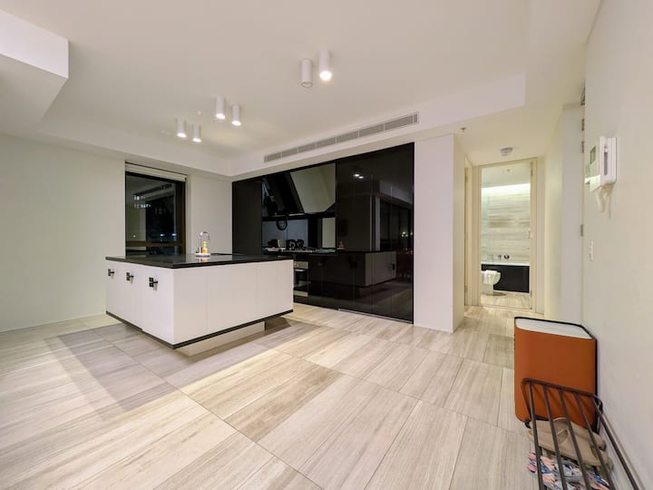 Urban Bliss 2br Retreat - Views丨comfort丨parking - Sydney central station