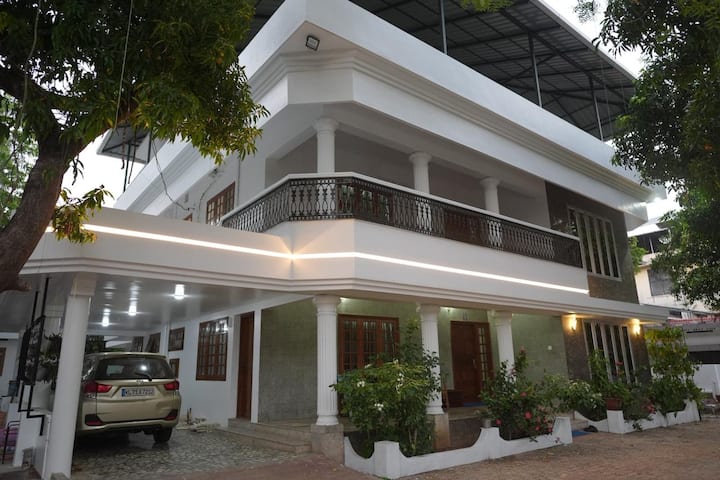 Pulimada Stays - Thrissur