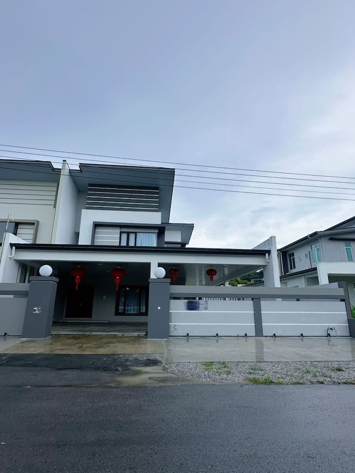 Sibu Deshon Airbnb - Sibu