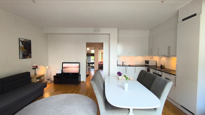 Beachfront + Luxury Three-bedroom Apartment - Oslo