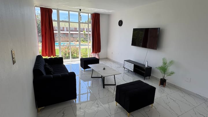 Apartment Near O R Tambo Airport - Kempton Park