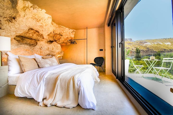Xuq Hotels - Cave Suite Urvas - Alcalá del Júcar