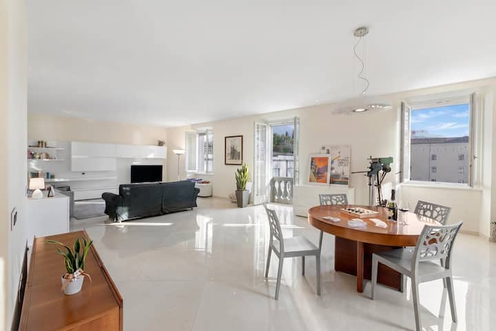 Life & View Luxury Apartment 5 - By Happy Rentals - Riva del Garda