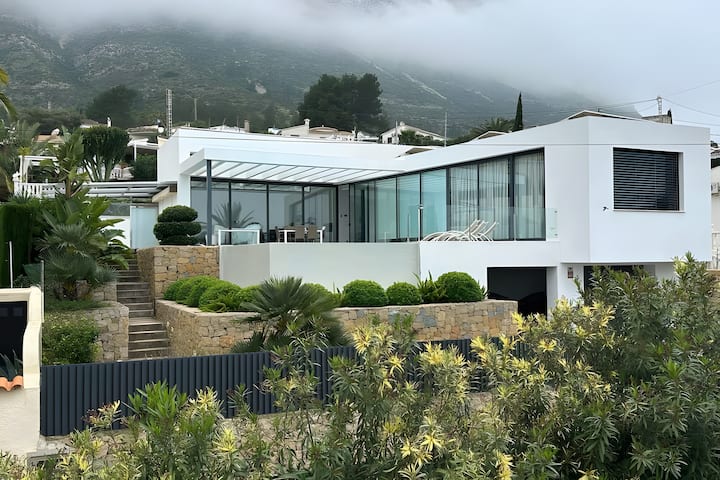 Lujosa Villa Ultramoderna - Denia