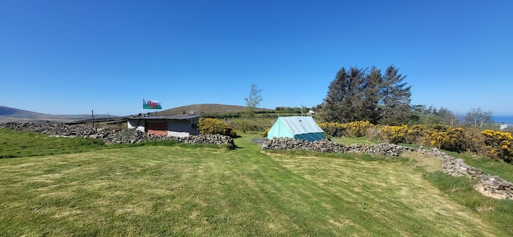 Mountain View - Anglesey